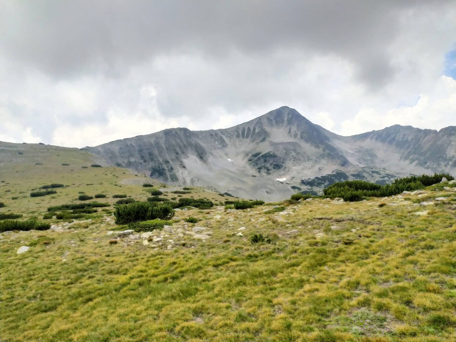 Разходка до хижа Безбог и връх Безбог - Zavedime.com Еднодневна ...